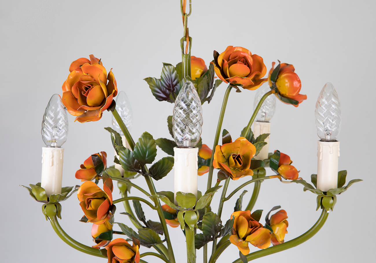 Chandelier with red roses and green leaves - Art and Lighting